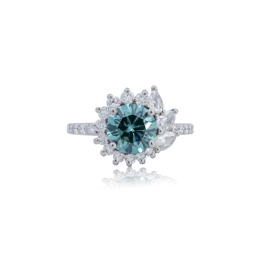 Round Blue and White Diamond Flair Ring – Alberto NYC